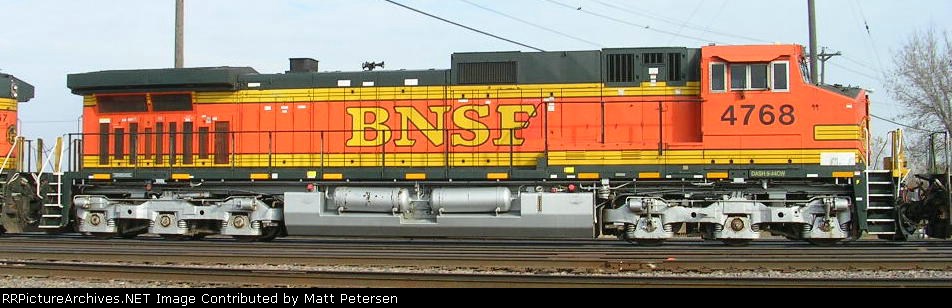 BNSF 4768
